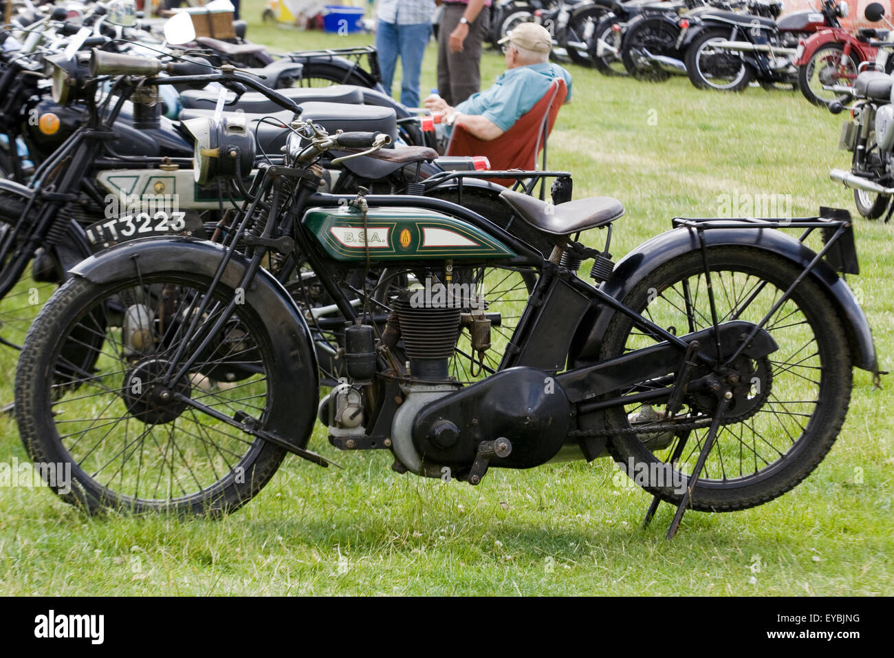 Vintage british motorcycle hi-res stock photography and images - Alamy