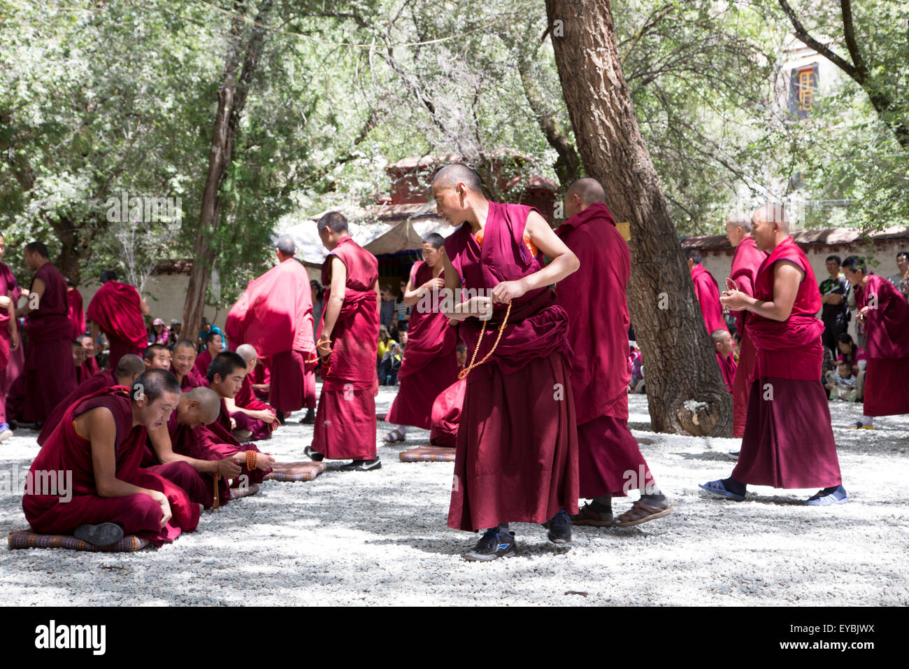 Lhasa monks hi-res stock photography and images - Alamy