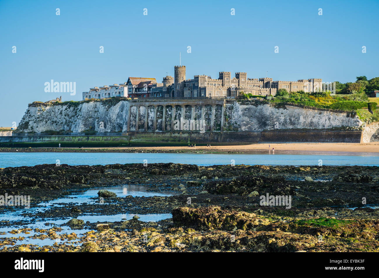 Kingsgate castle hi-res stock photography and images - Alamy