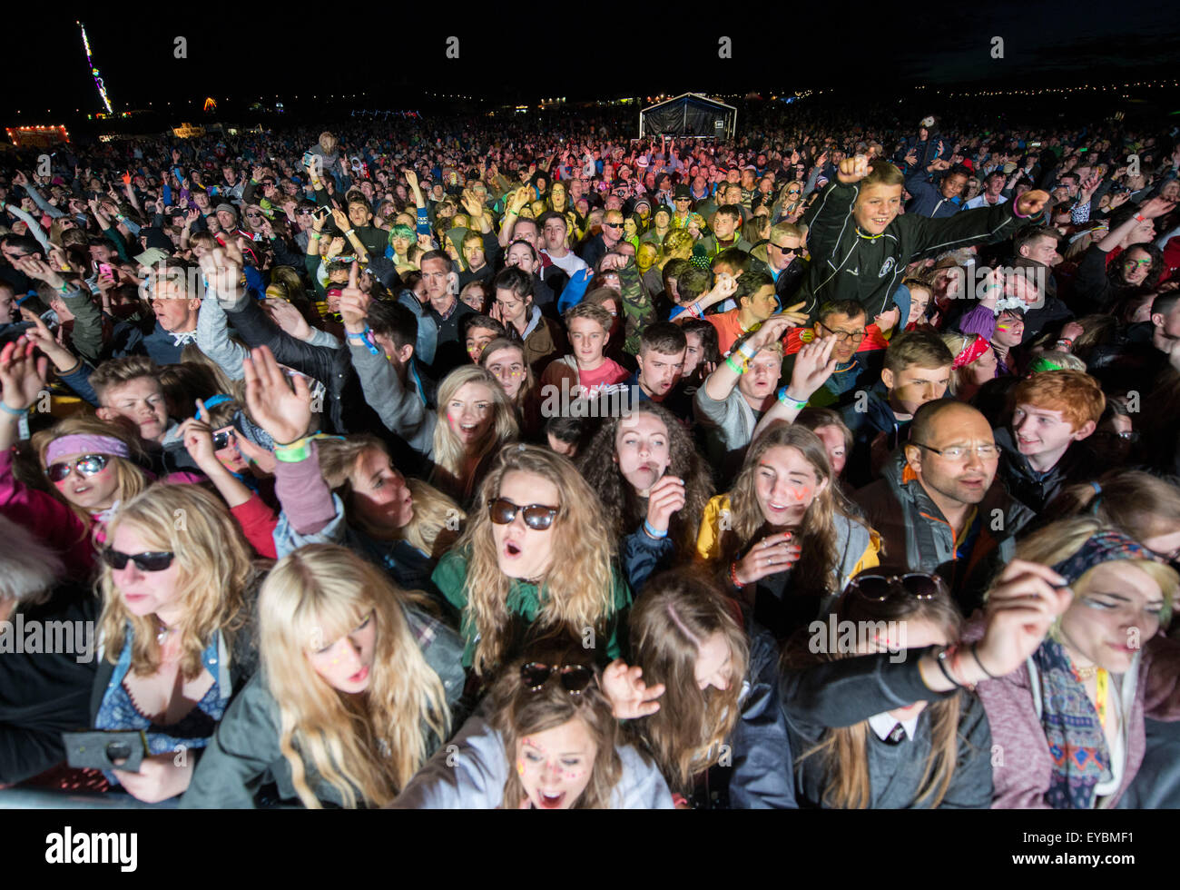 Rave festival hi-res stock photography and images - Alamy