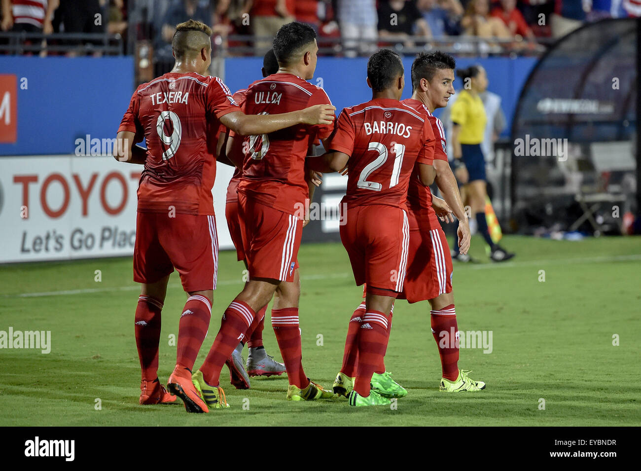JUL 4 2015:.FC Dallas forward Fabian Castillo (11) scores a goal from a ...