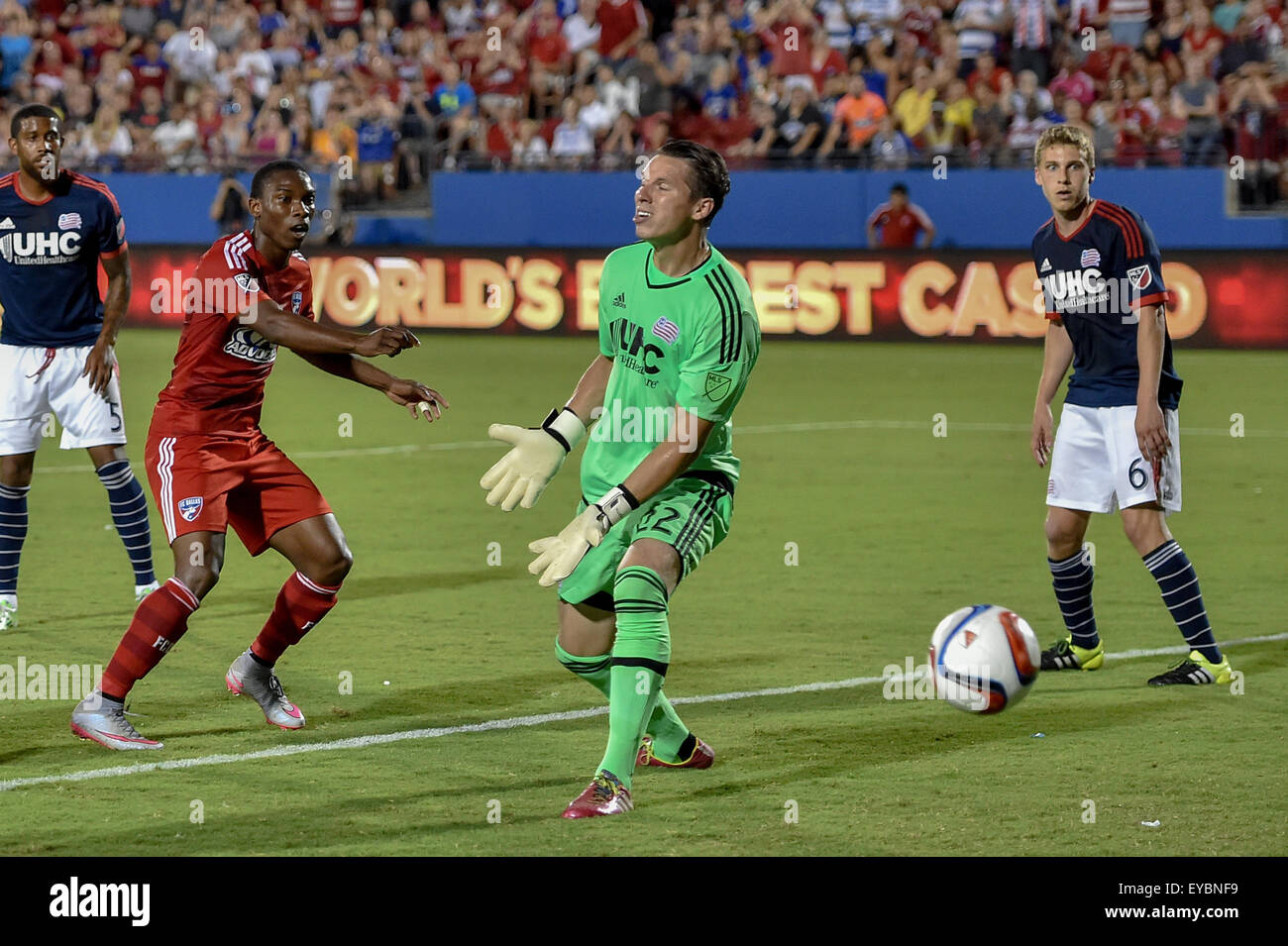 JUL 4 2015:.FC Dallas forward Fabian Castillo (11) gets the rebound as ...