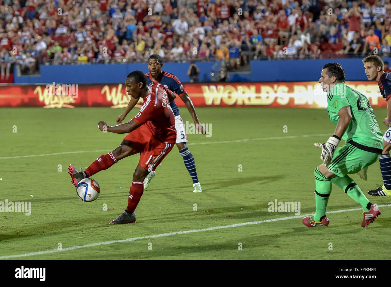 JUL 4 2015:.FC Dallas forward Fabian Castillo (11) gets the rebound as ...