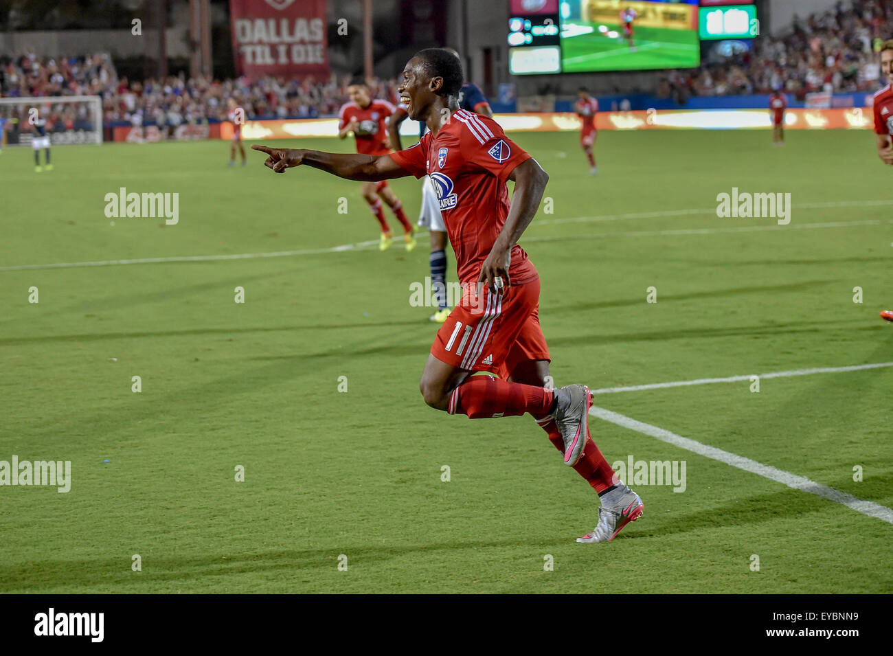 JUL 4 2015:.FC Dallas forward Fabian Castillo (11) scores a goal from a ...