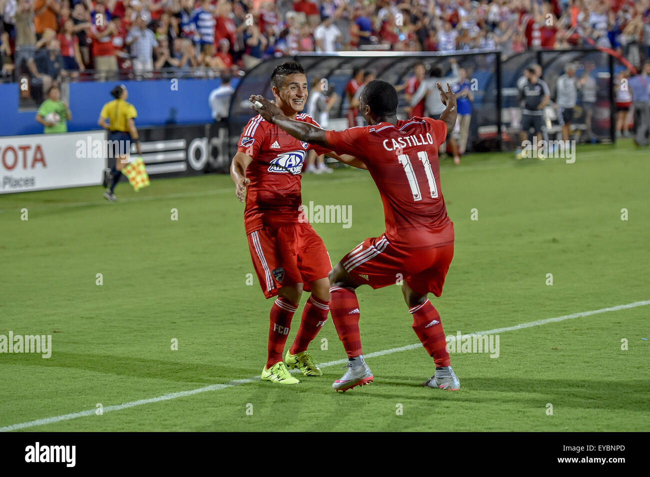 JUL 4 2015:.FC Dallas forward Fabian Castillo (11) scores a goal from a ...