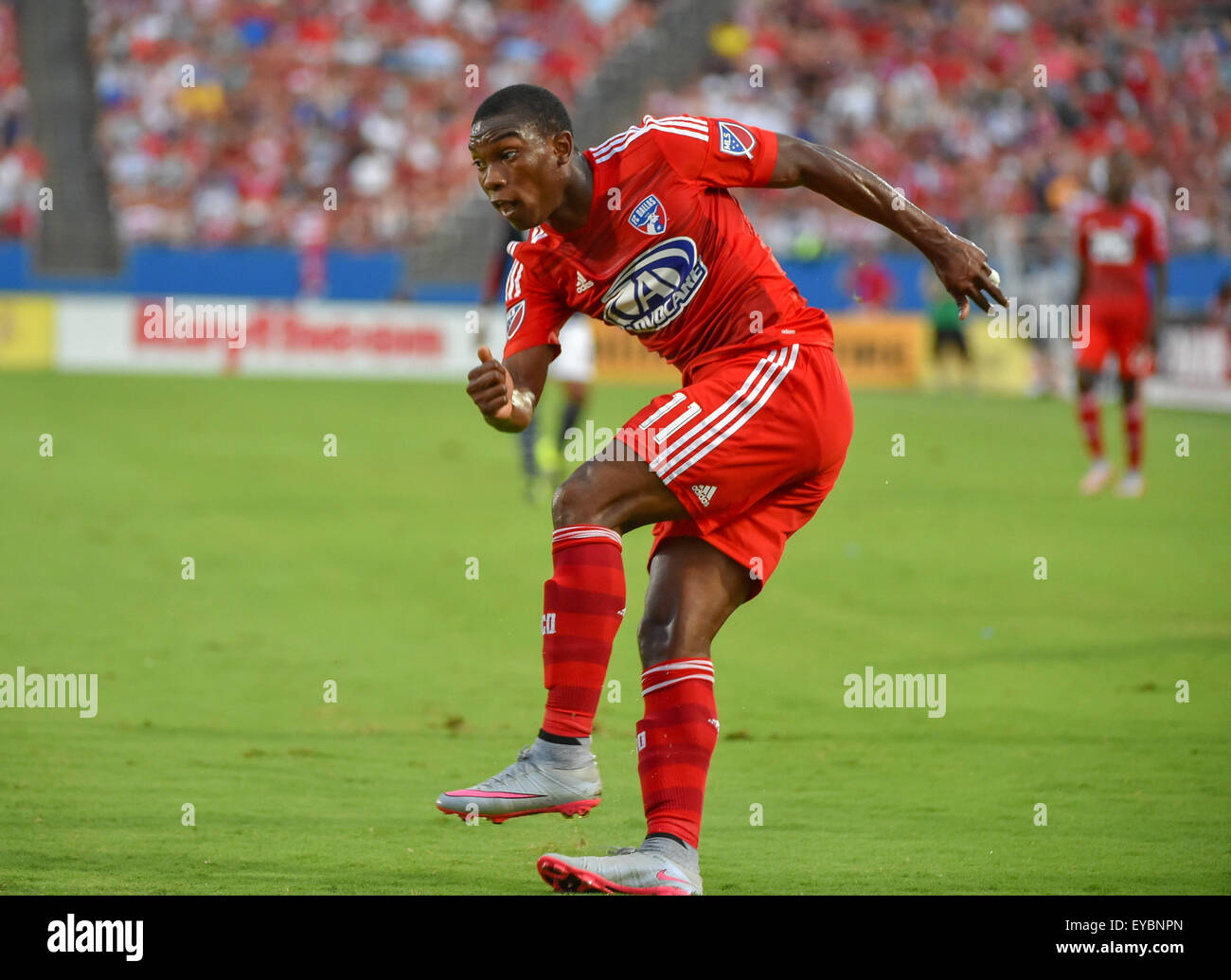 JUL 4 2015:.FC Dallas forward Fabian Castillo (11) with the ball in the ...