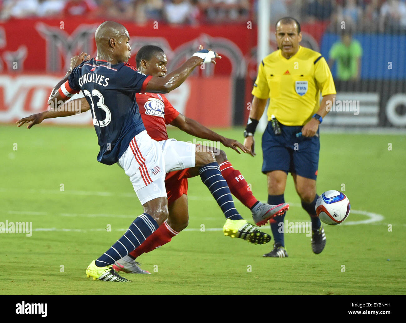 JUL 4 2015:.FC Dallas forward Fabian Castillo (11) and New England ...