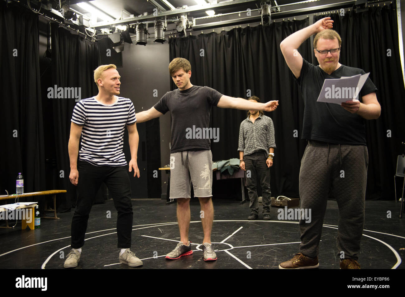 Professional actor hi-res stock photography and images - Alamy