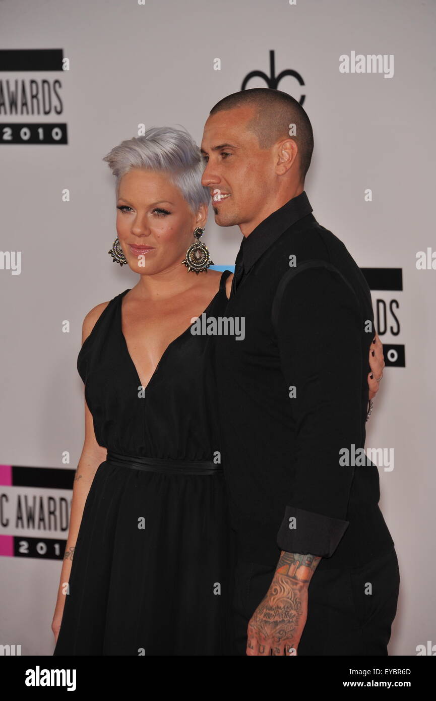 LOS ANGELES, CA - NOVEMBER 21, 2010: Pink & boyfriend at the 2010 ...