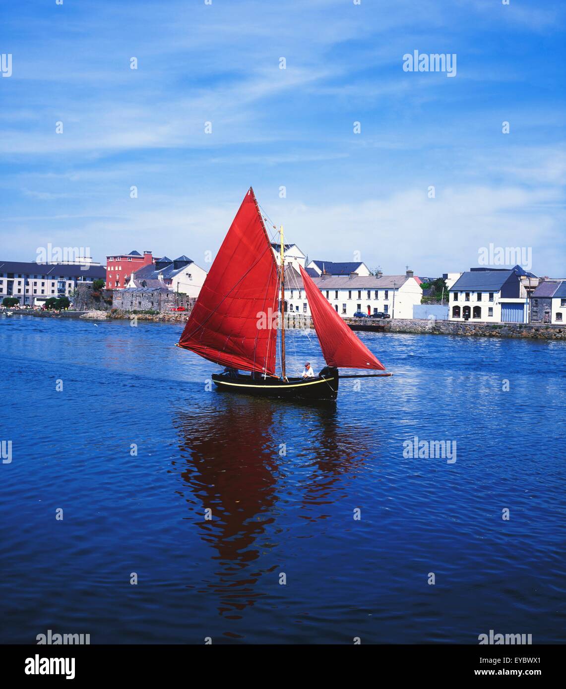 Traditional hooker boat off merchants arch hi-res stock photography and ...