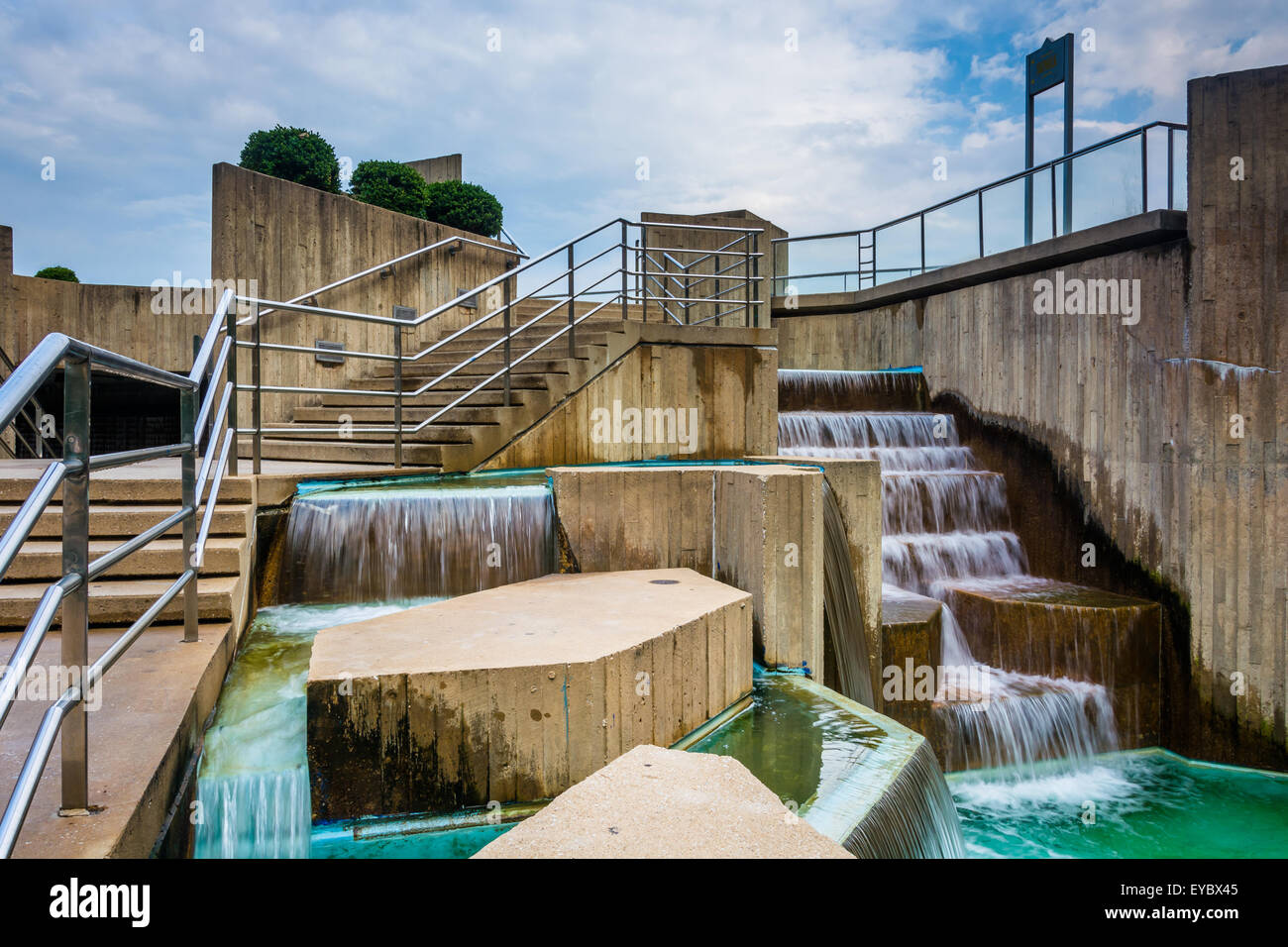 Maryland fountain hi-res stock photography and images - Alamy