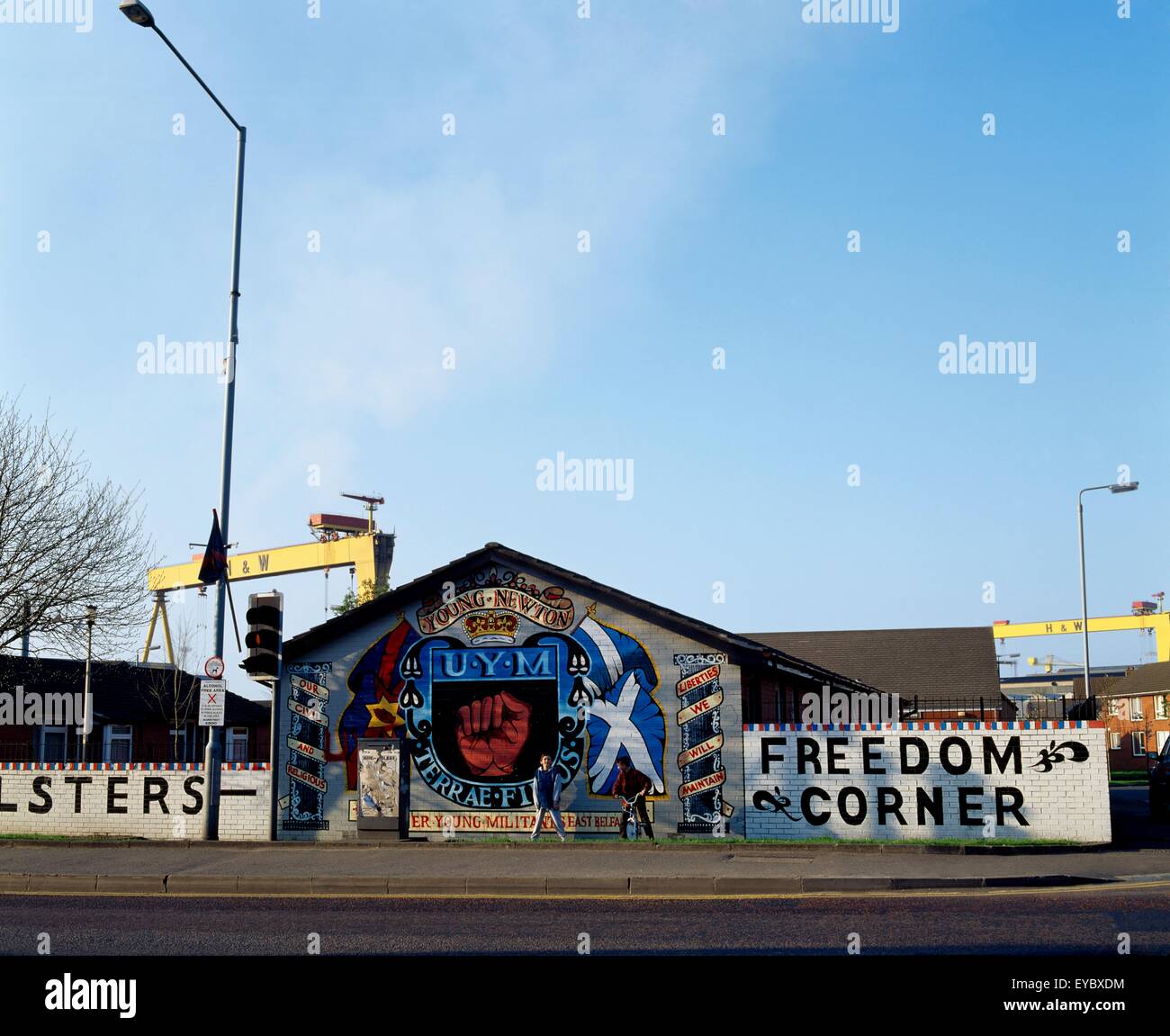 Belfast, Ireland; Loyalist Mural Stock Photo - Alamy