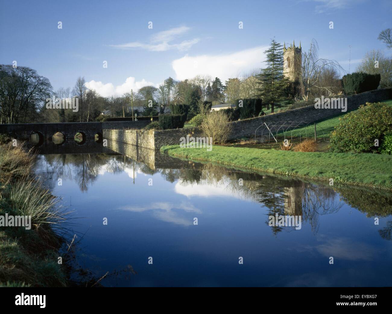 Moynalty river hi-res stock photography and images - Alamy