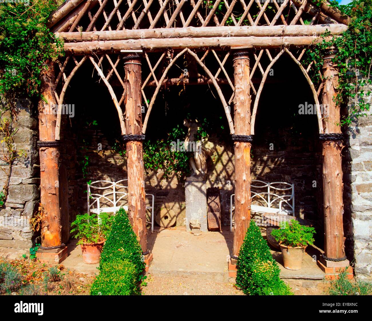 Rustic temple in the walled garden hi-res stock photography and images ...