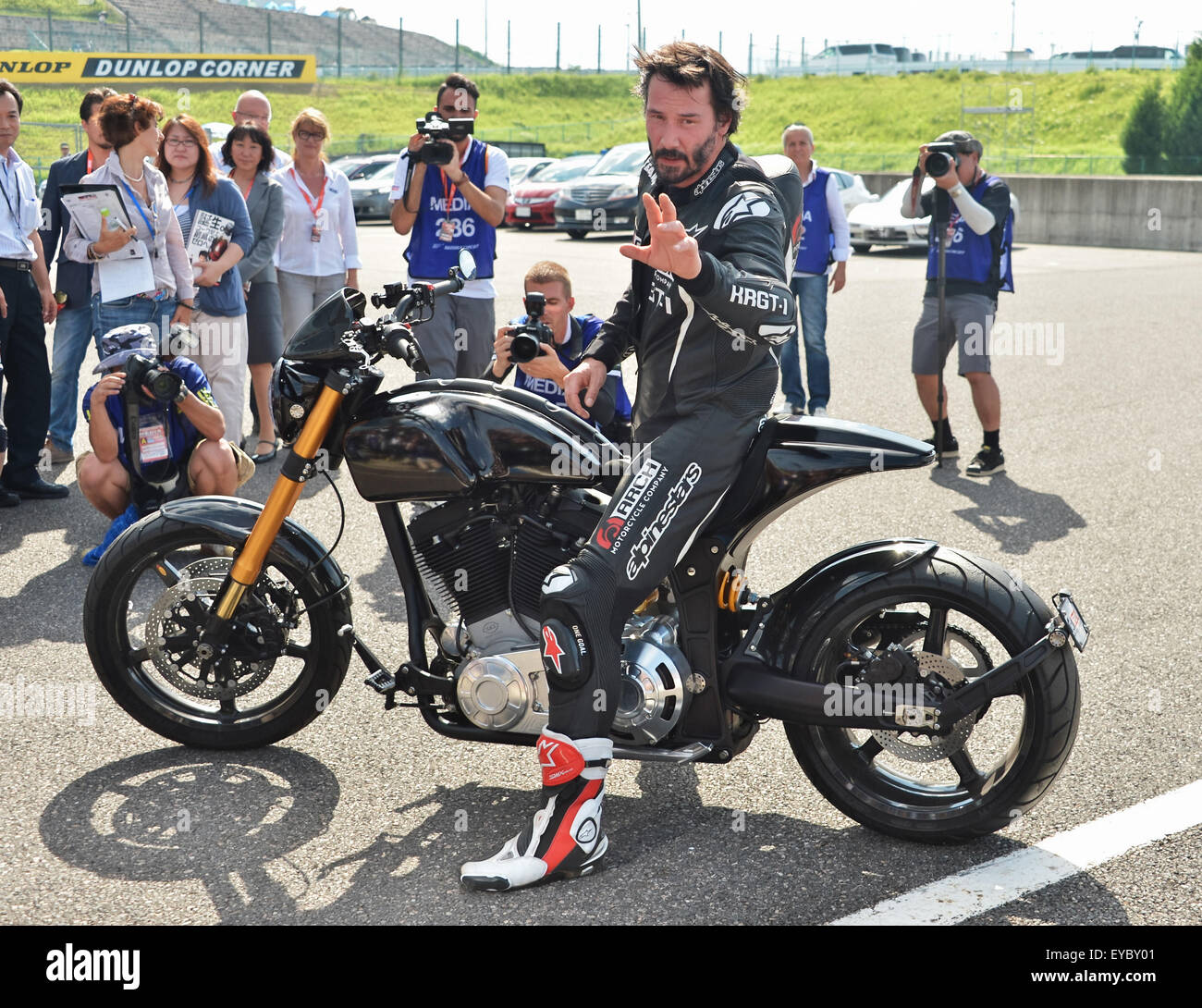 Keanu reeves motorcycle hi-res stock photography and images - Alamy