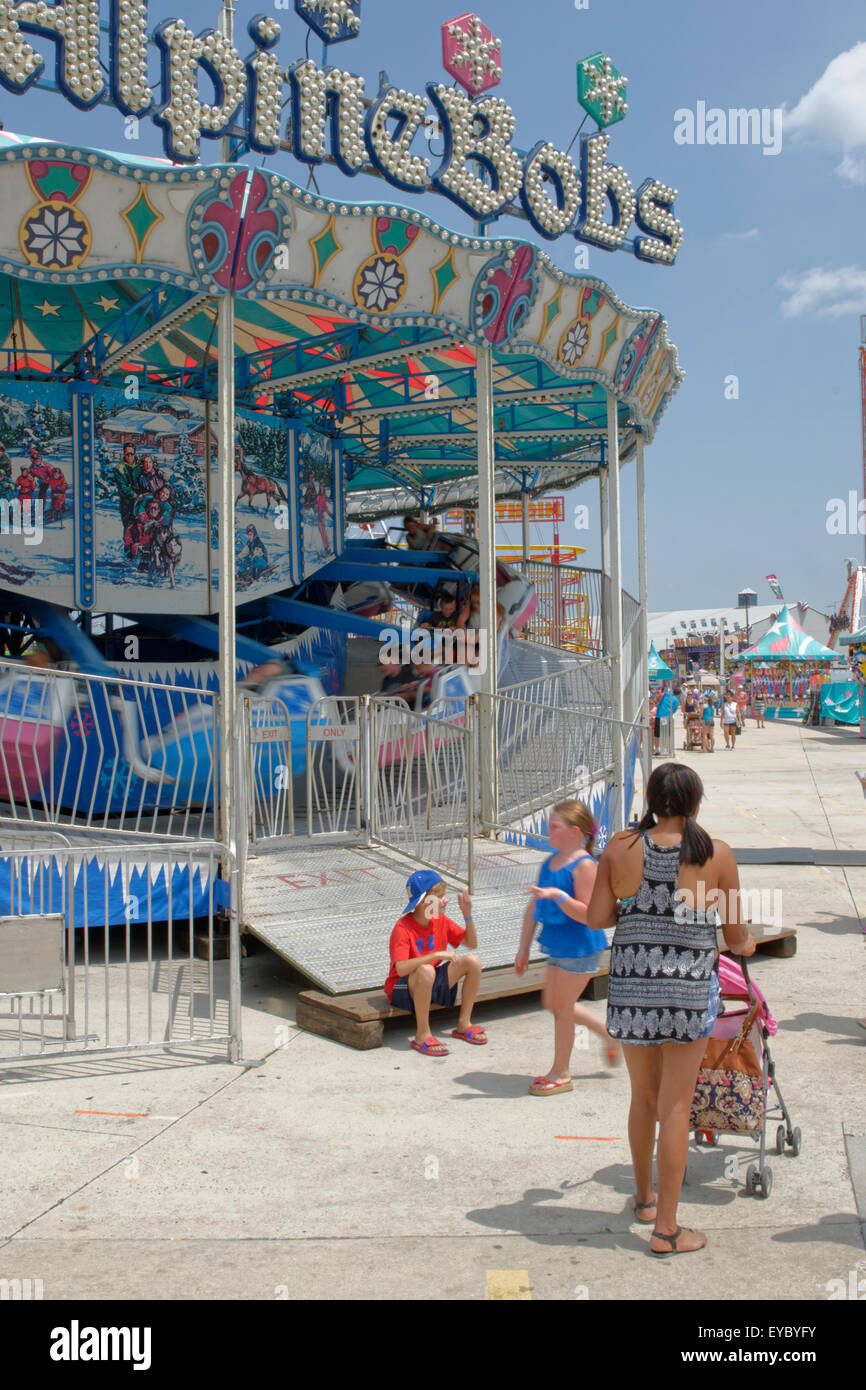Carnival Ride Worker High Resolution Stock Photography and Images - Alamy