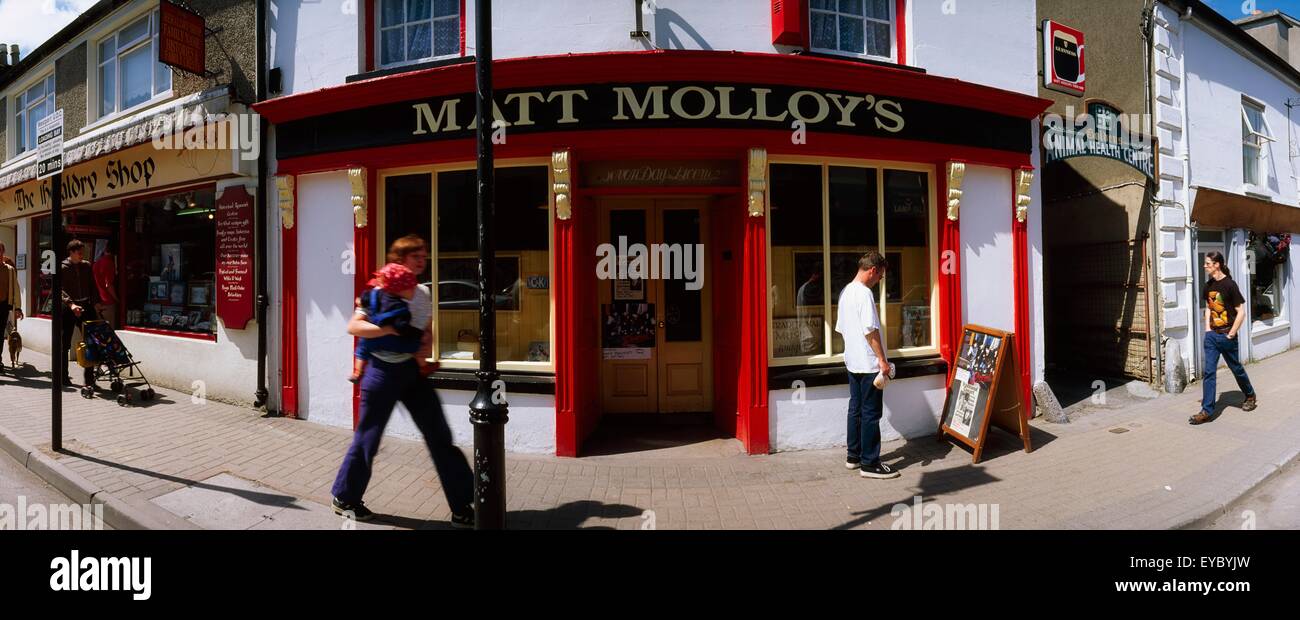 Matt Malloy's (Chieftains) Pub, Westport, Co Mayo, Ireland Stock Photo ...
