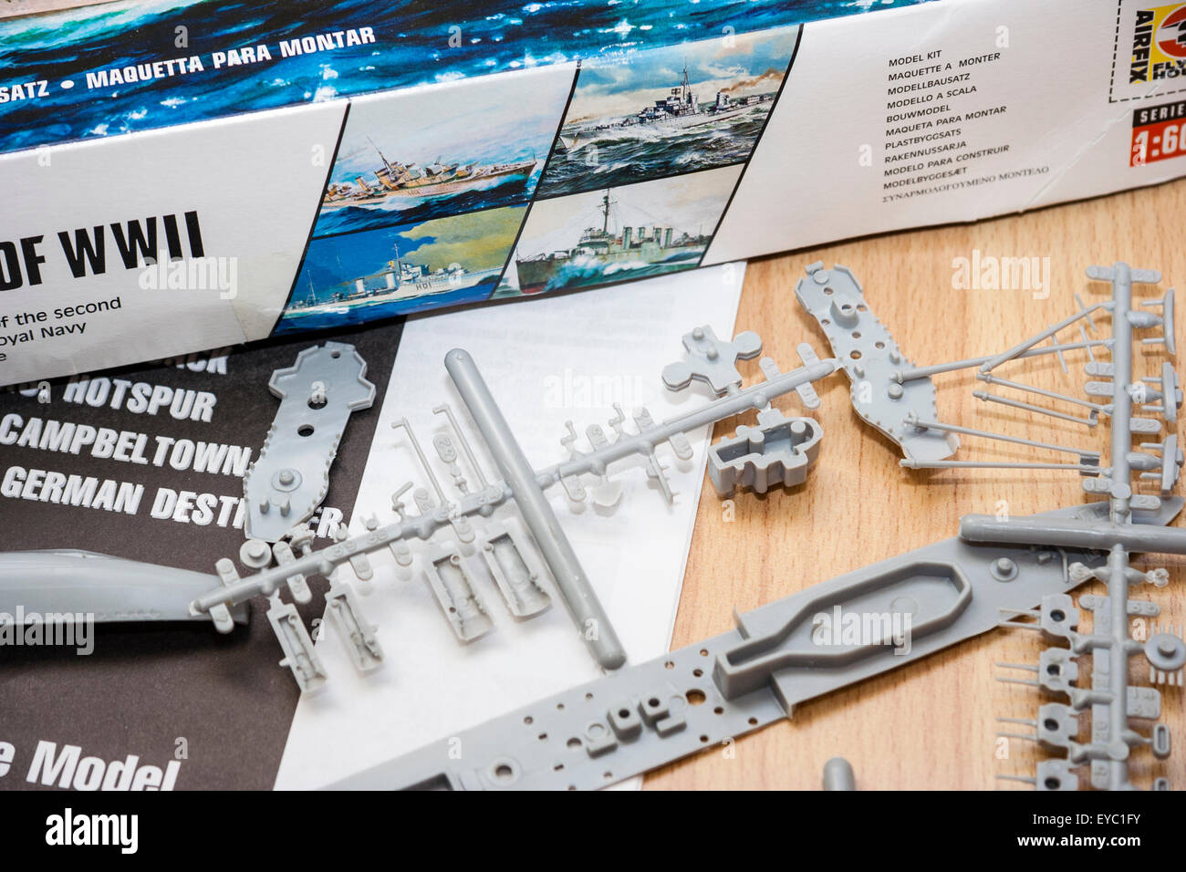 Airfix scale model plastic warship kit. Box lid with 'Navy Destroyers ...