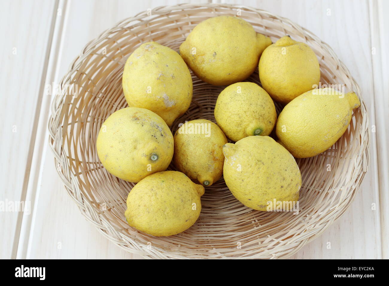 Homegrown lemons in a basket Stock Photo - Alamy