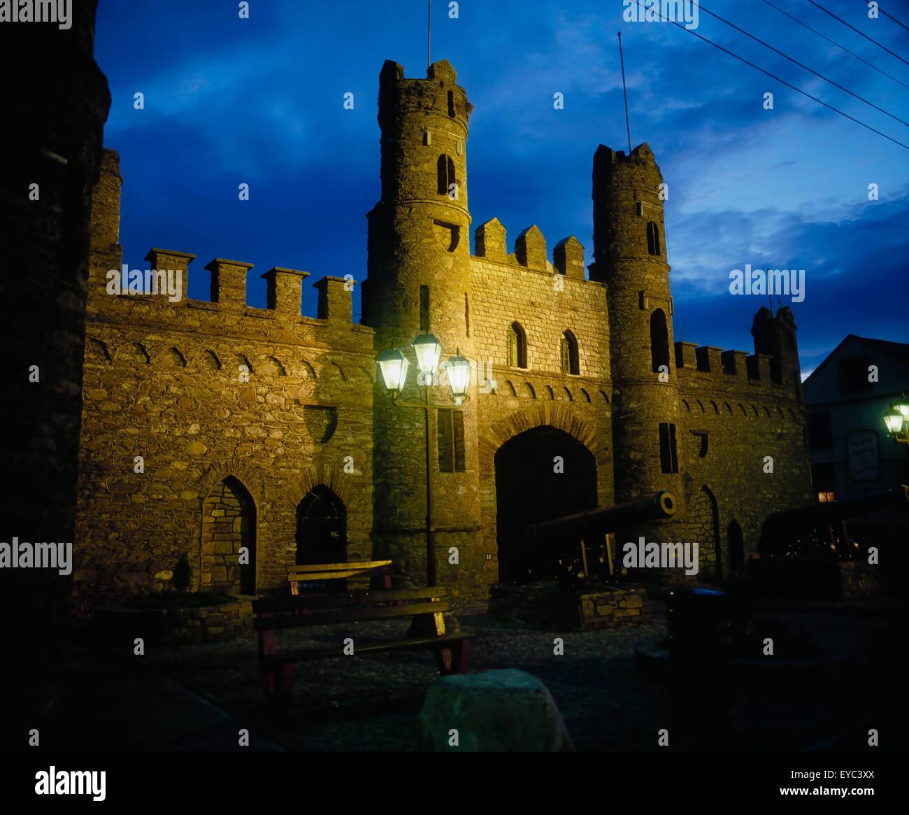 Macroom castle hi-res stock photography and images - Alamy