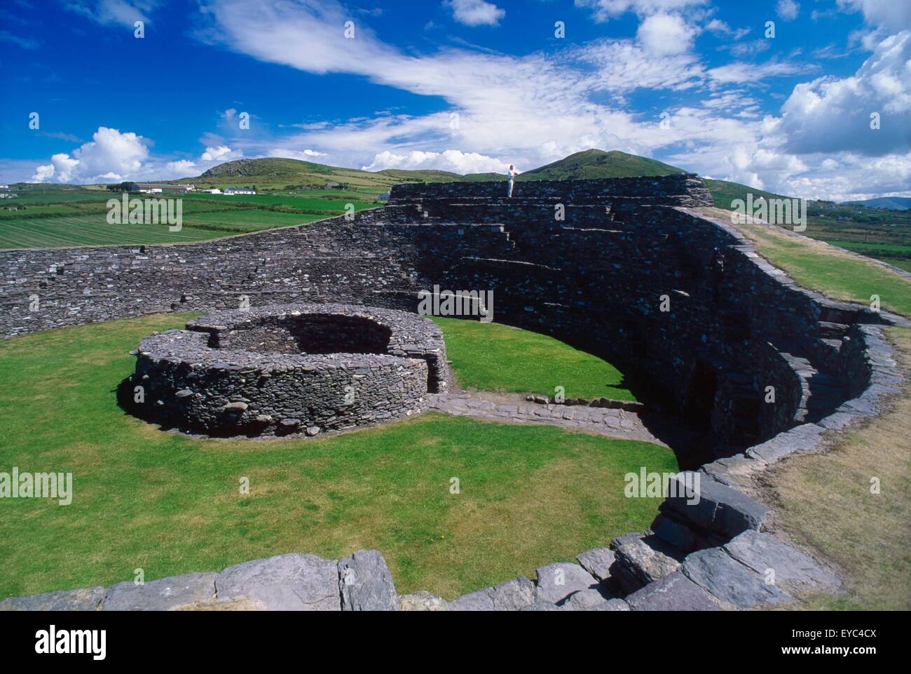 Cahergal stone fort High Resolution Stock Photography and Images - Alamy