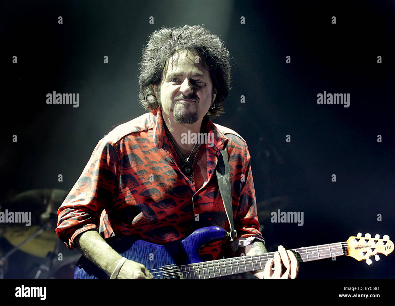 American rock band toto perform hi-res stock photography and images - Alamy