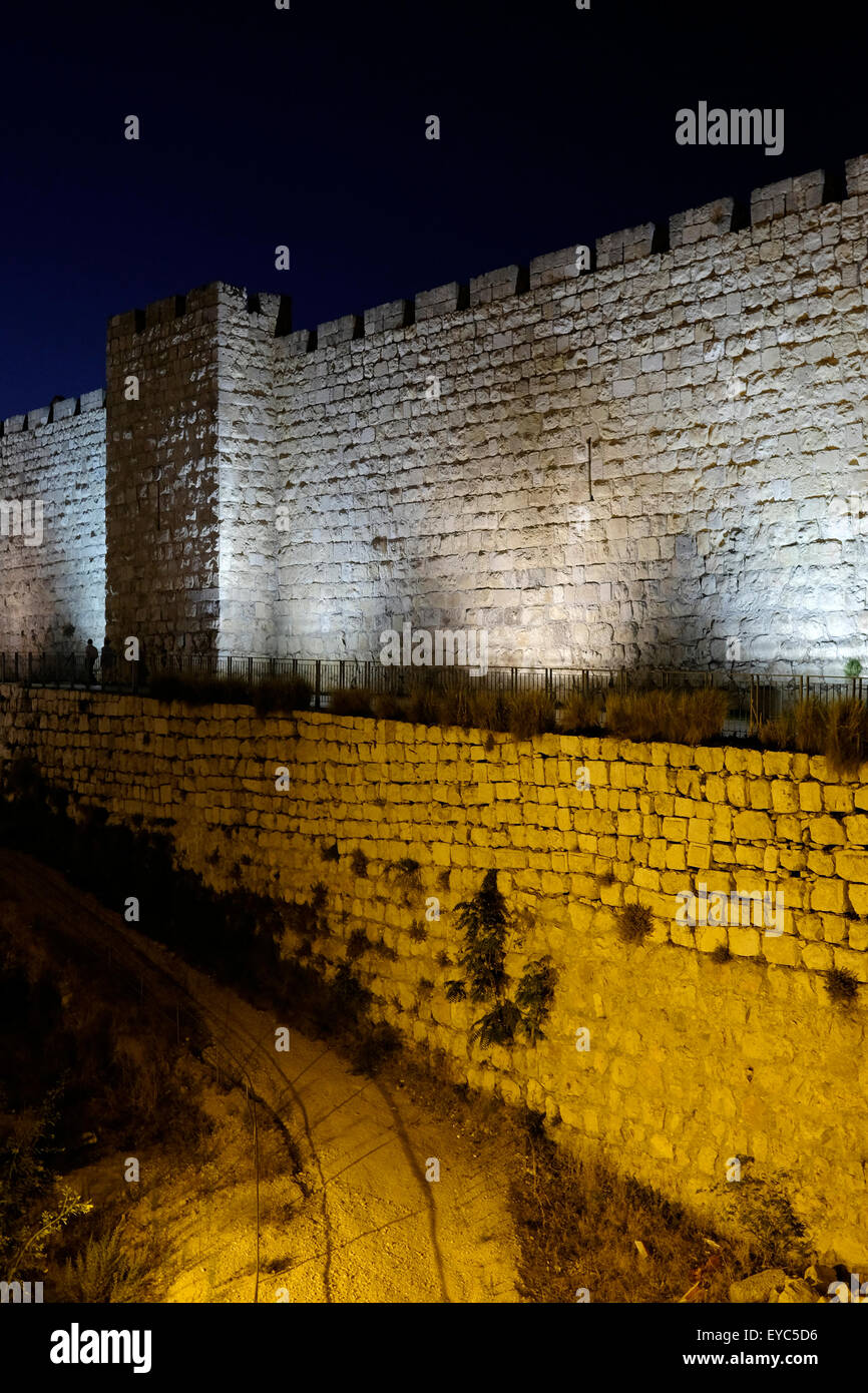 Walls built by suleiman the magnificent hi-res stock photography and ...