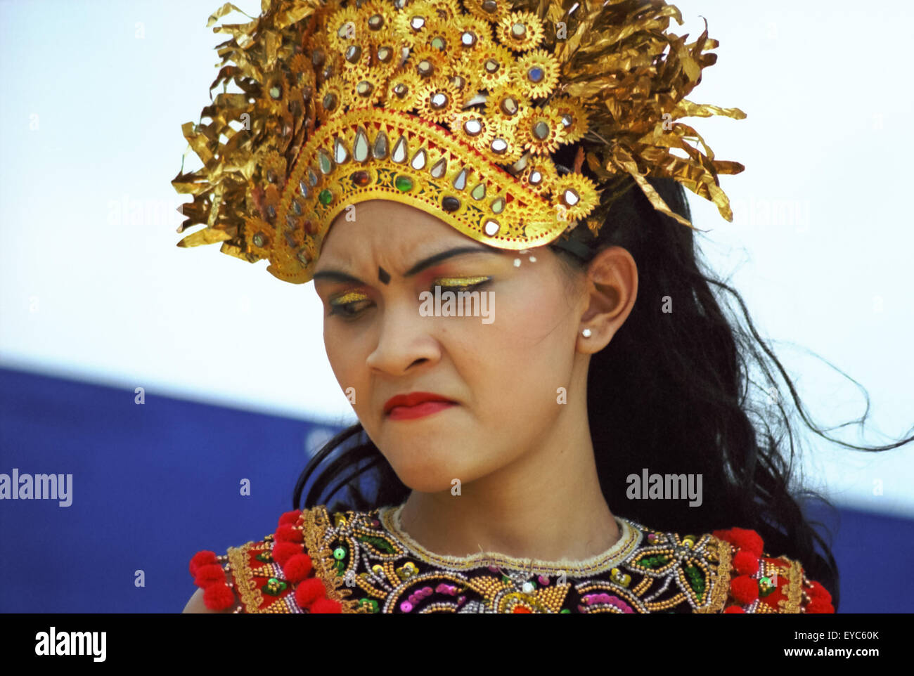 Indonesian traditional dancer in sullen mood Stock Photo - Alamy