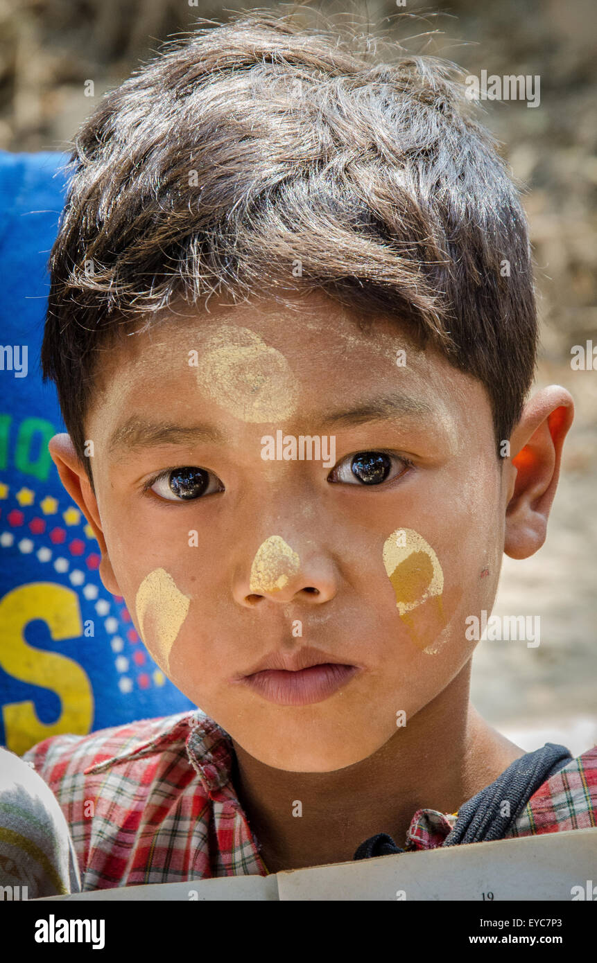Burmese Boy, Yandabo Village, Myanmar Stock Photo - Alamy