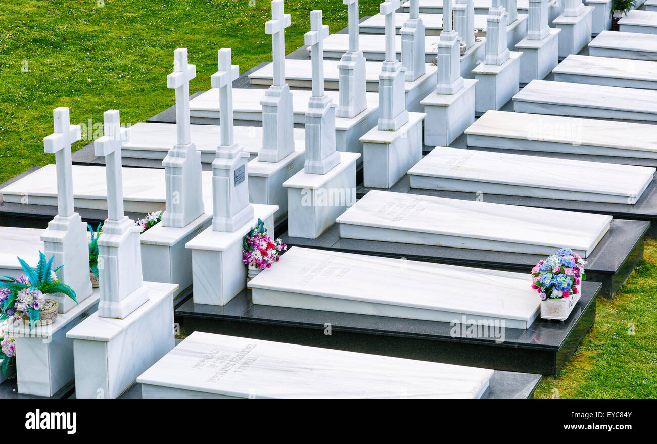 Cemetery beyond hi-res stock photography and images - Alamy
