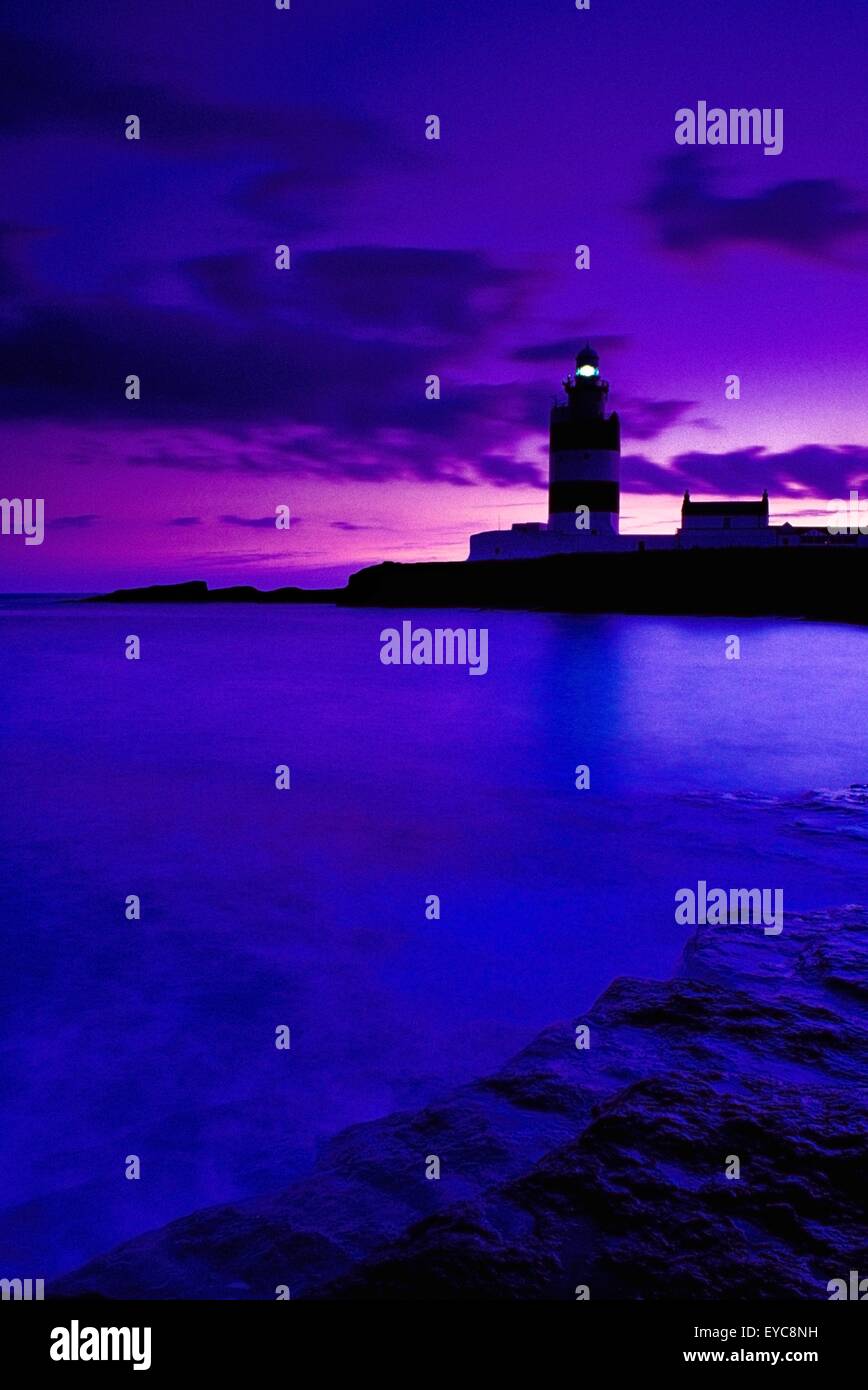 Lighthouse Beacon At Night Stock Photo - Alamy