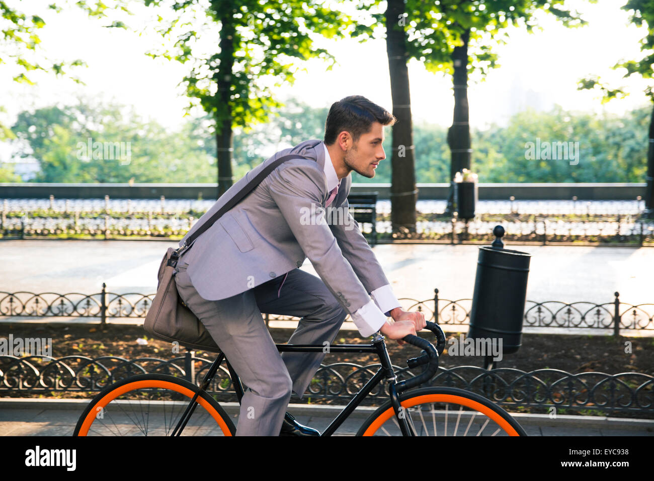 Work in the park hi-res stock photography and images - Alamy