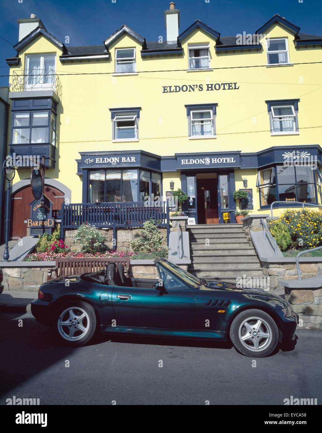 Eldons hotel roundstone hi-res stock photography and images - Alamy