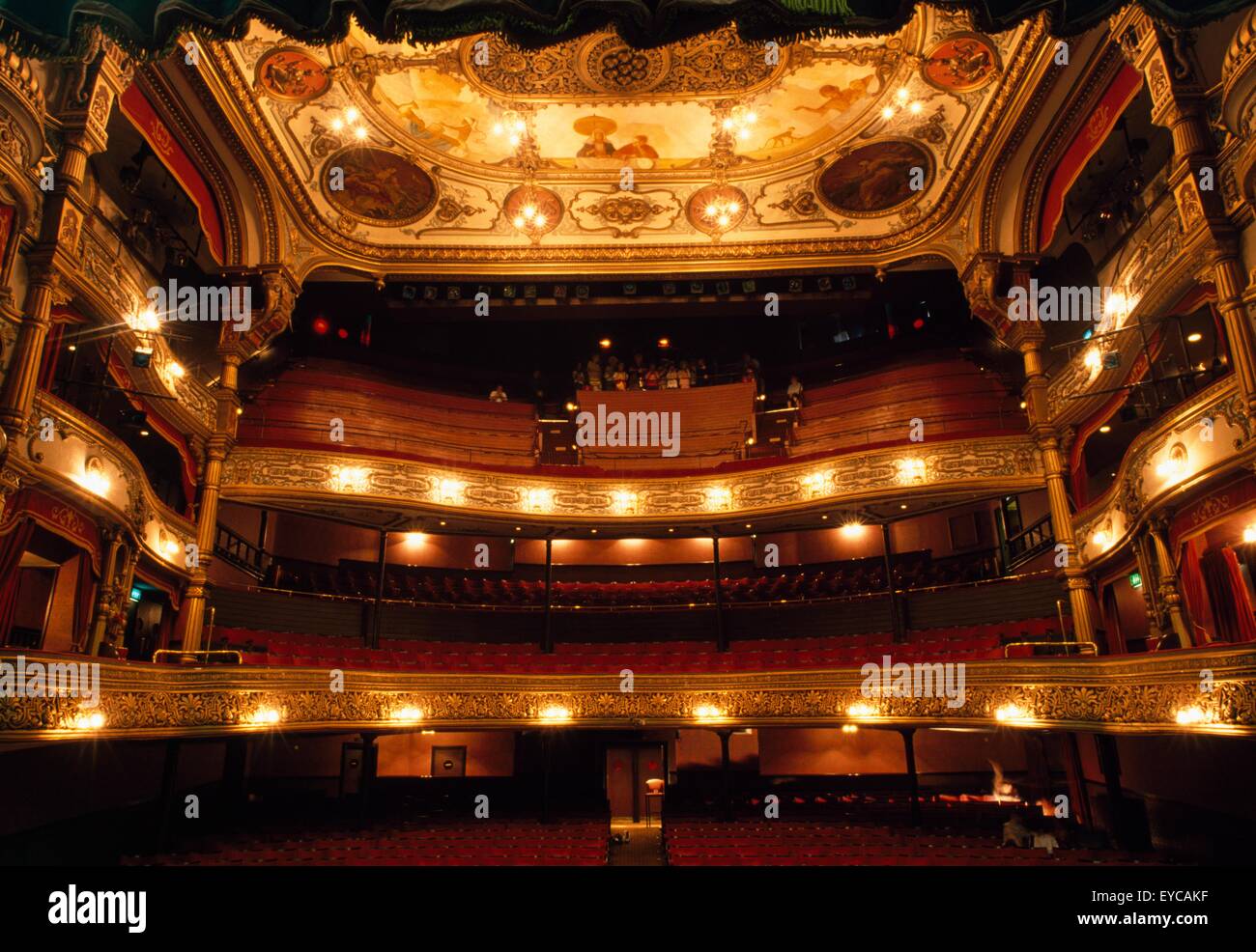 Opera 19th century hi-res stock photography and images - Alamy