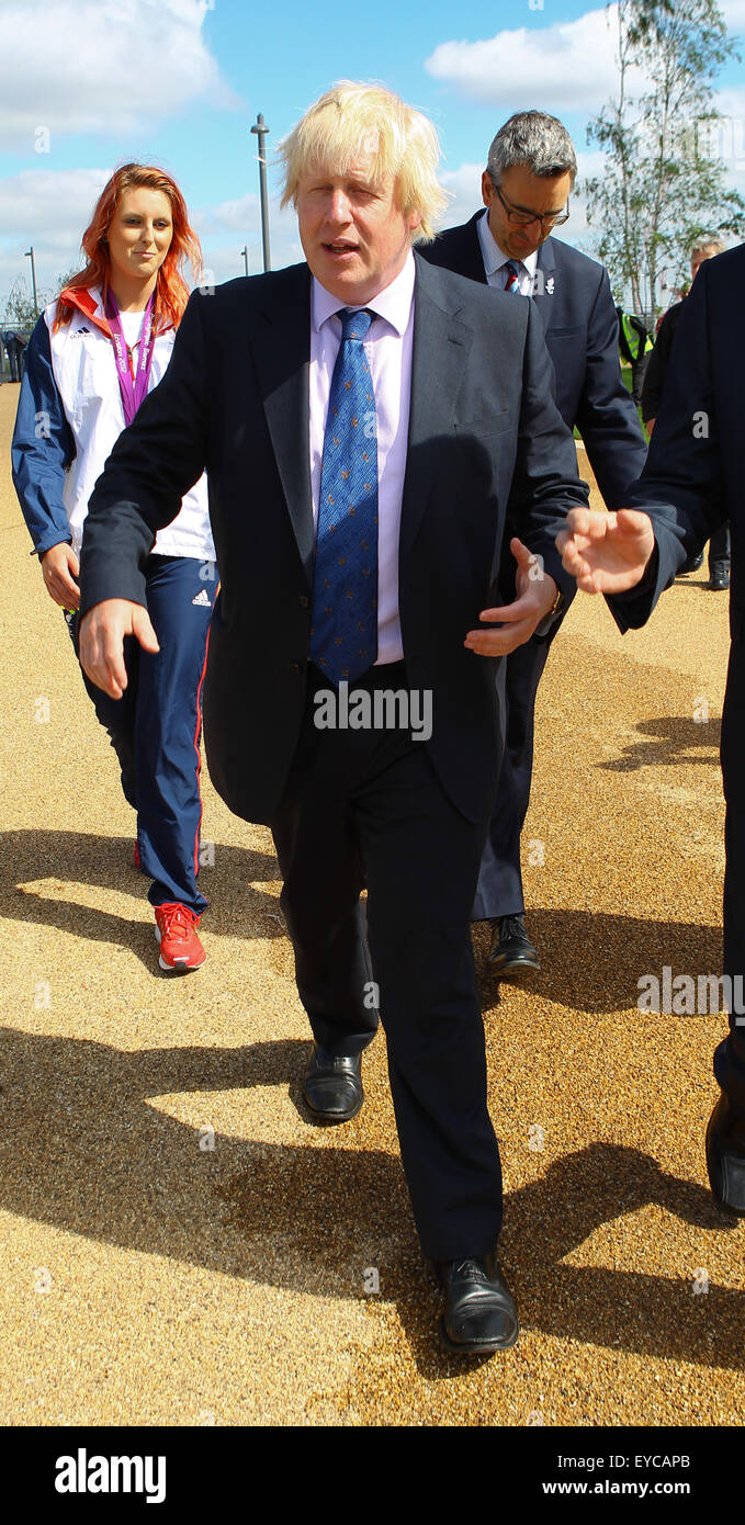 Mayor of London Boris Johnson MP plants the final tree in the Olympic ...