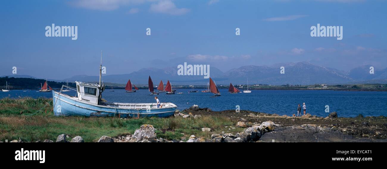 Roundstone regatta hi-res stock photography and images - Alamy