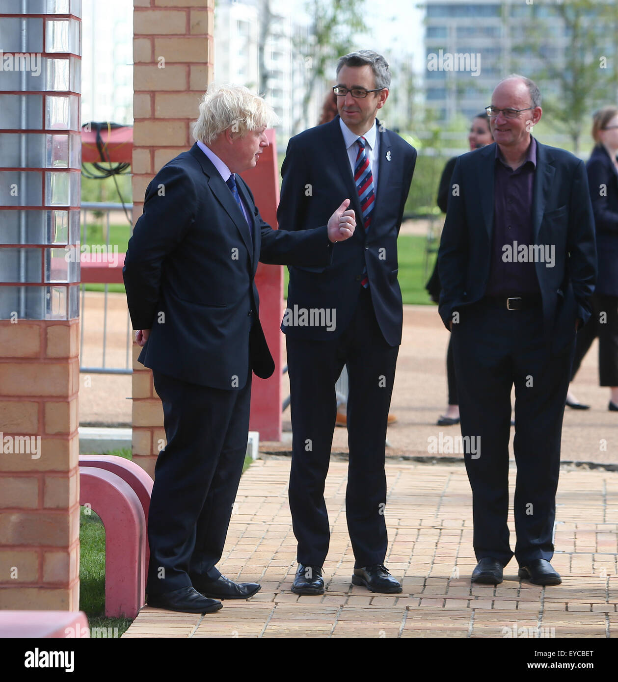 Mayor of London Boris Johnson MP plants the final tree in the Olympic ...