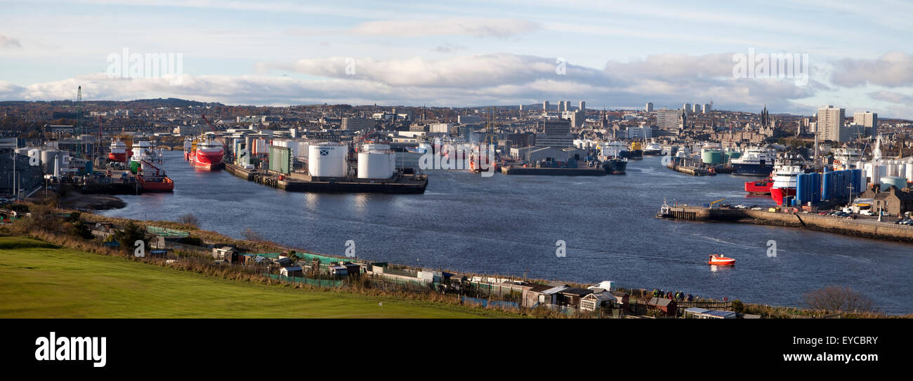 Panoramic view of the harbour in Aberdeen, Scotland Stock Photo - Alamy