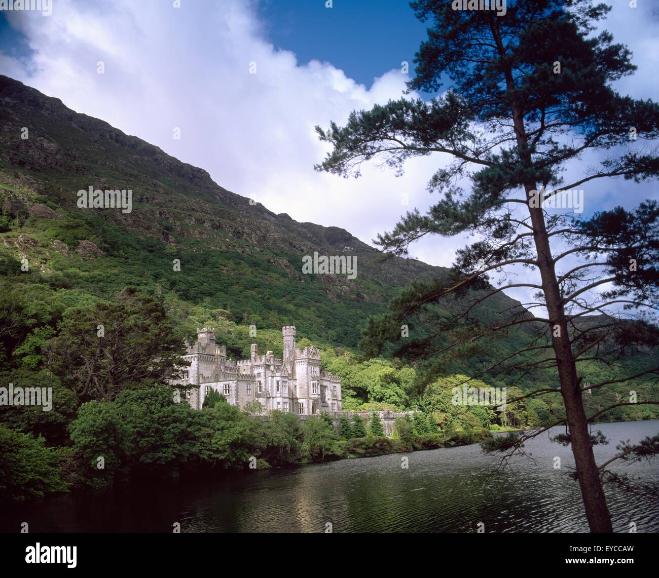 Kylemore abbey and estate hi-res stock photography and images - Alamy