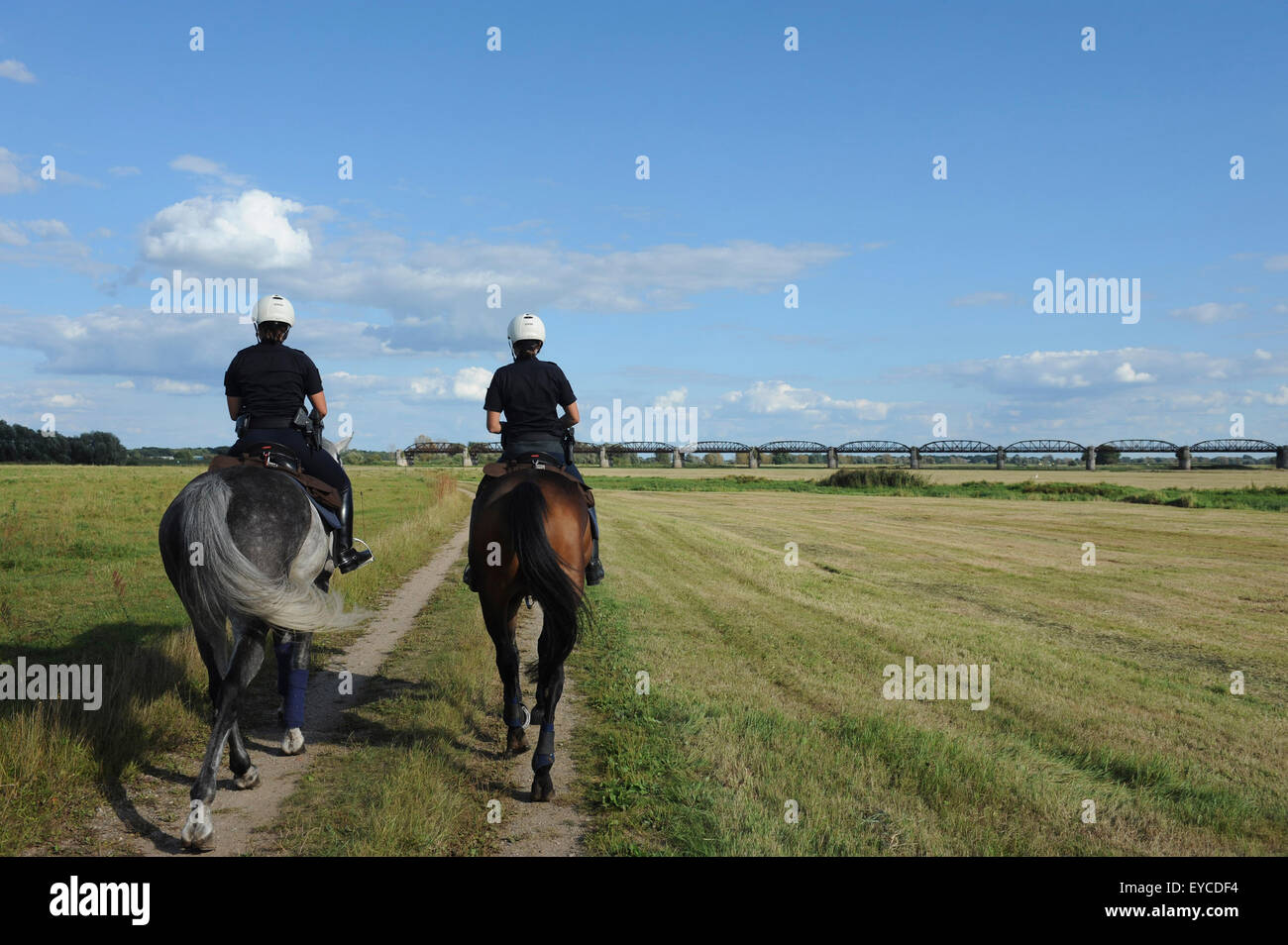 German police uniforms hi-res stock photography and images - Alamy