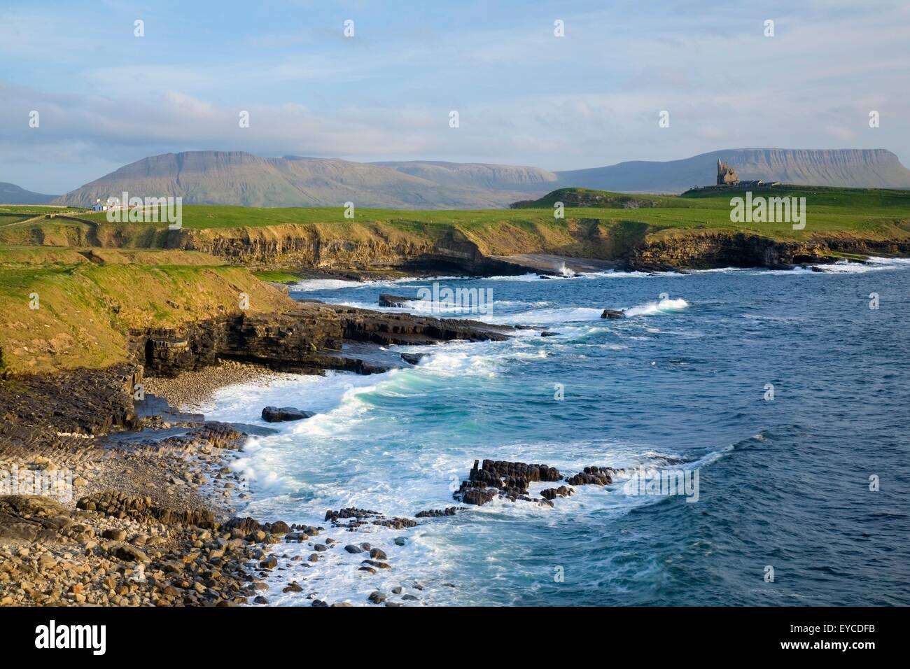 Castle co sligo ireland hi-res stock photography and images - Alamy