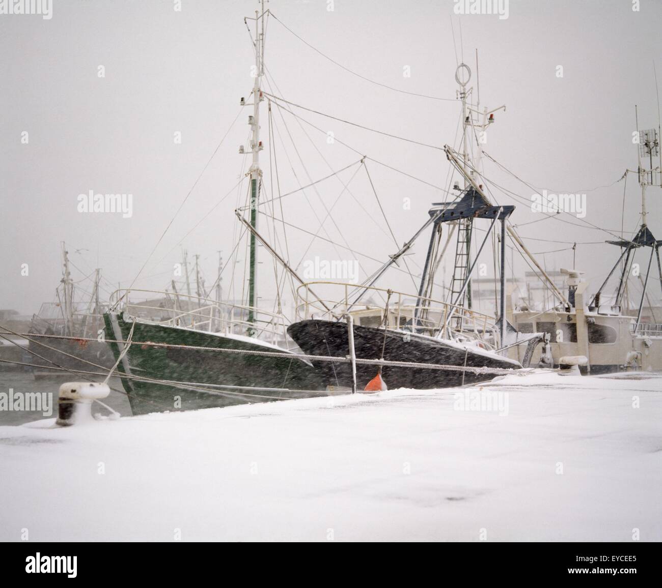 Irish Snow Scenes, Howth Harbour, Co Dublin Stock Photo - Alamy