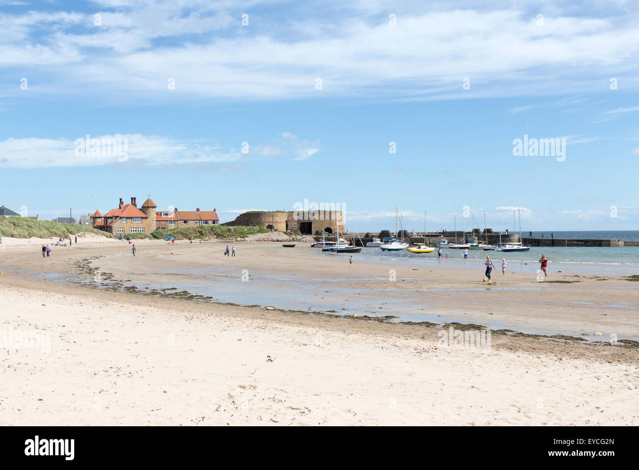 Beadnell Bay, Northumberland Stock Photo - Alamy