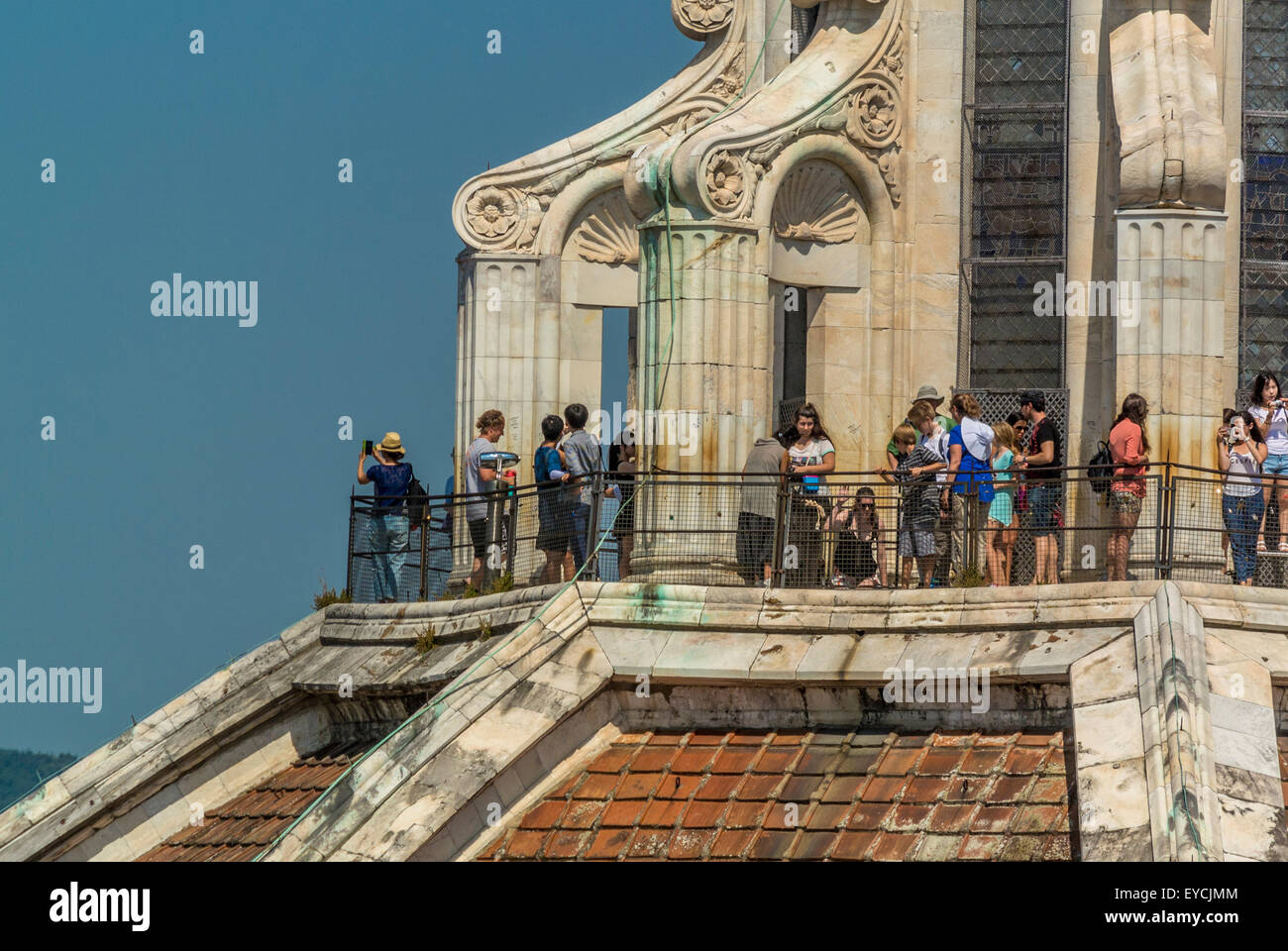 Flying buttress dome hi-res stock photography and images - Alamy