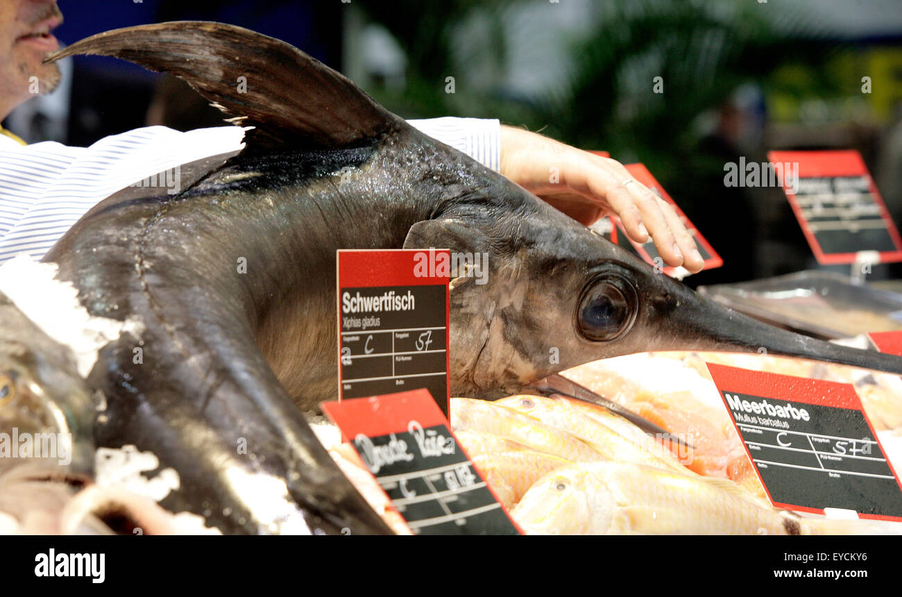 Swordfishes hi-res stock photography and images - Alamy