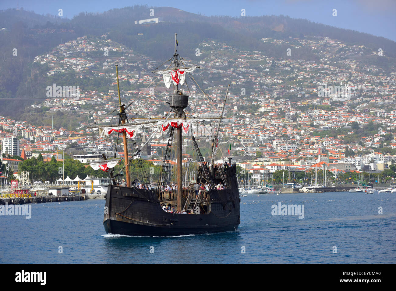 Old ship at harbour hi-res stock photography and images - Alamy