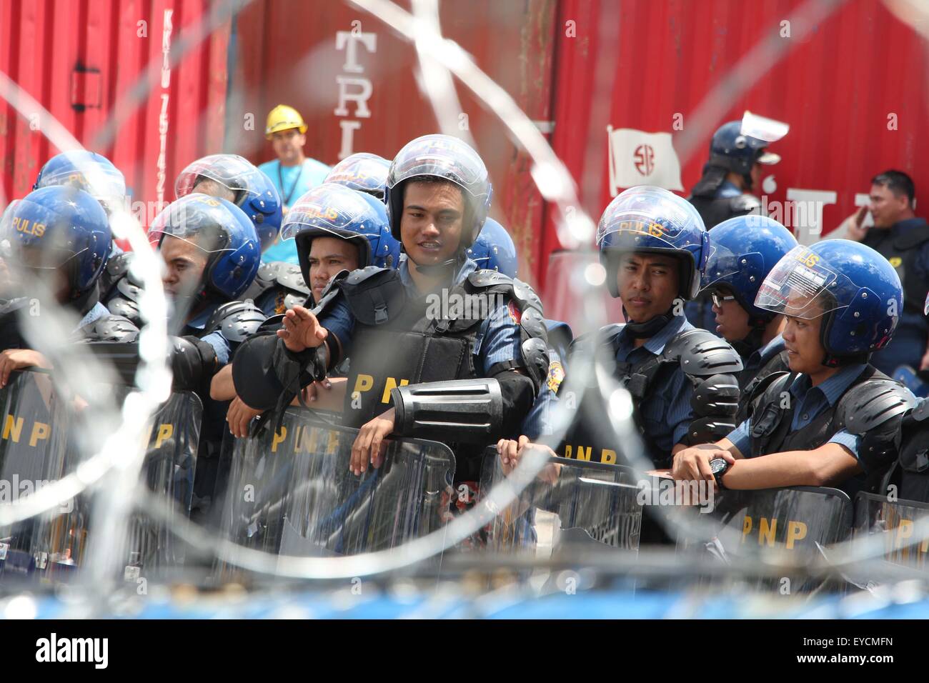 Quezon City, Philippines. 27th July, 2015. More than 7,000 members of ...