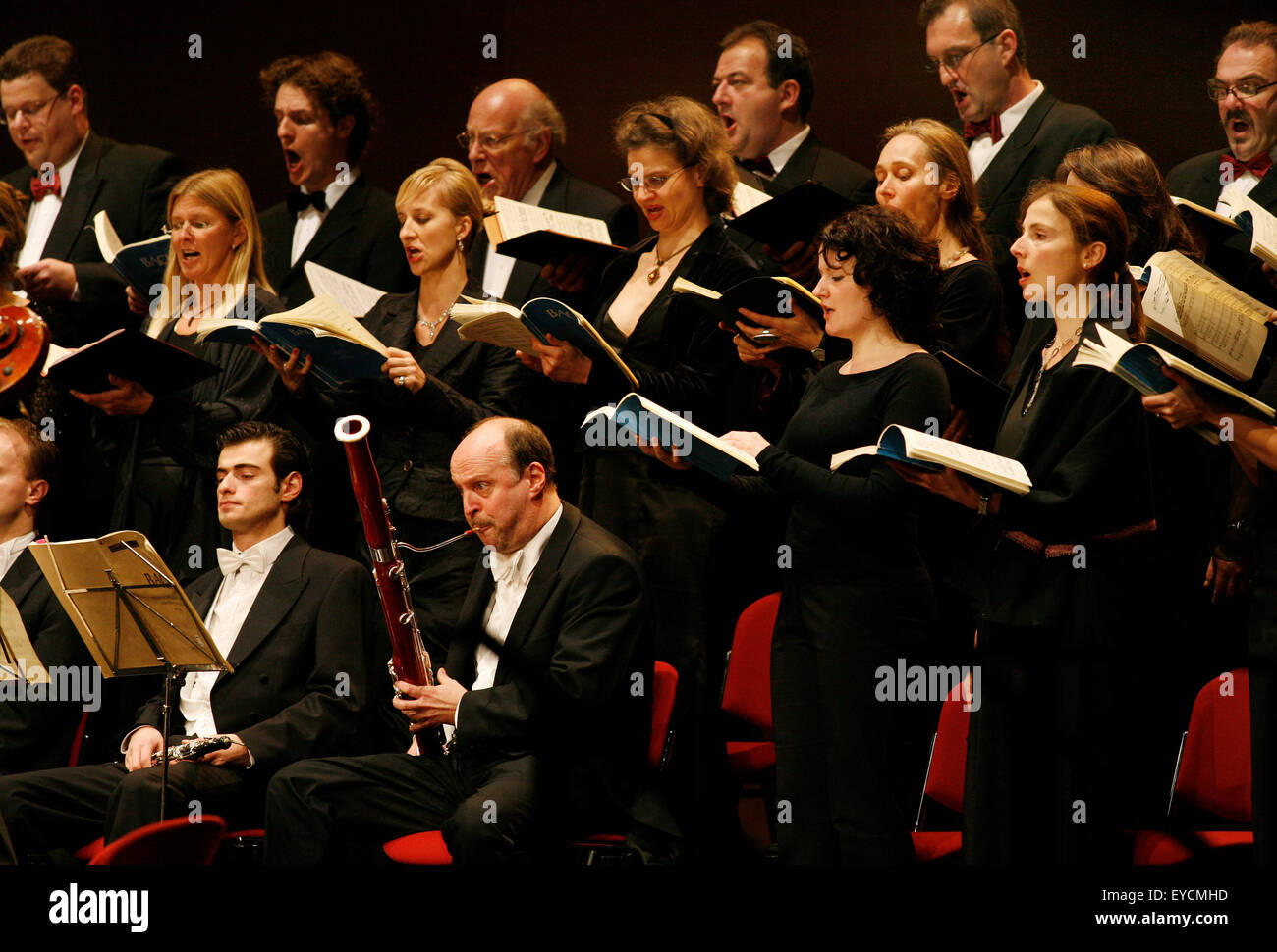 Concert stages hi-res stock photography and images - Alamy