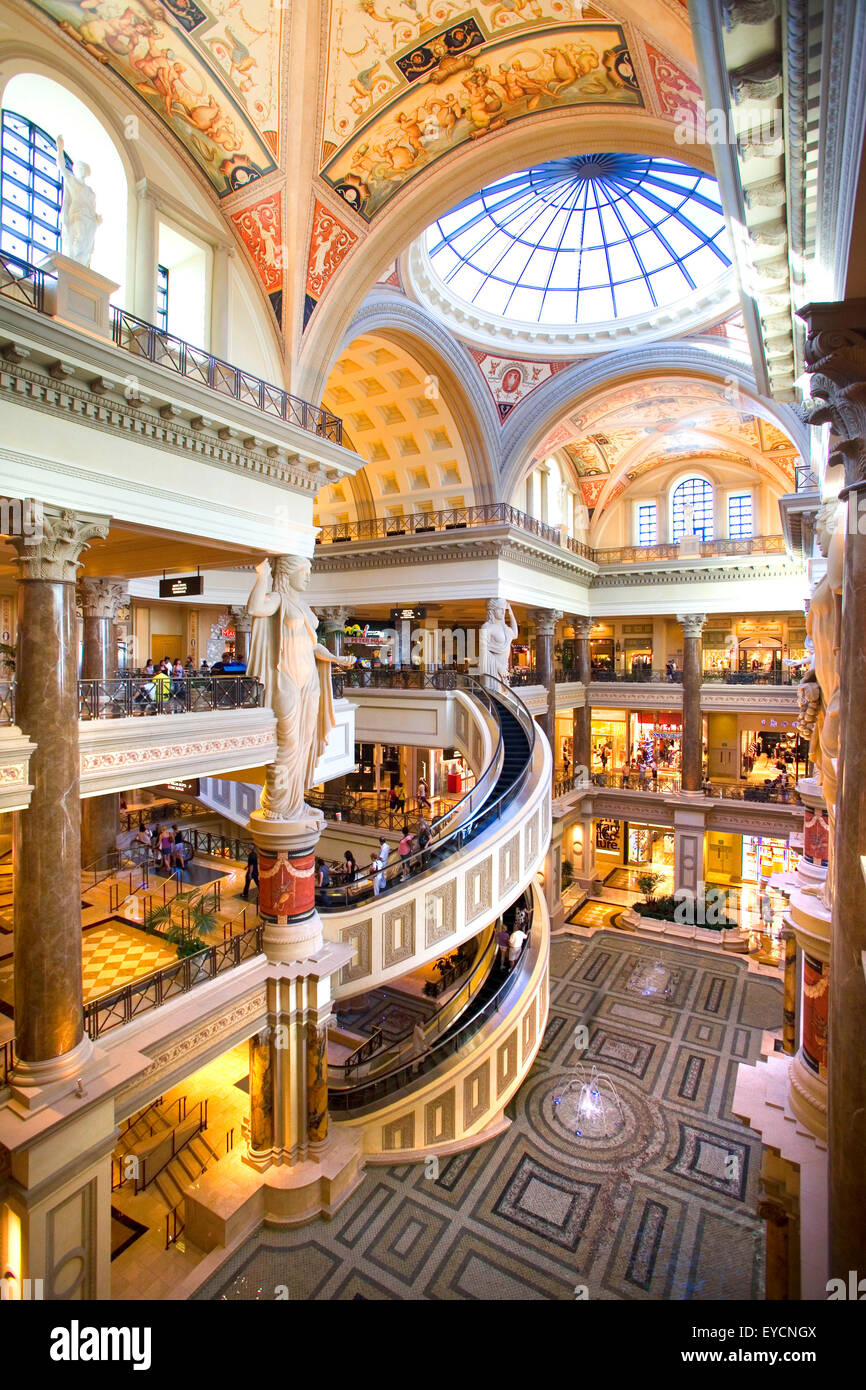 Palatial structures hi-res stock photography and images - Alamy