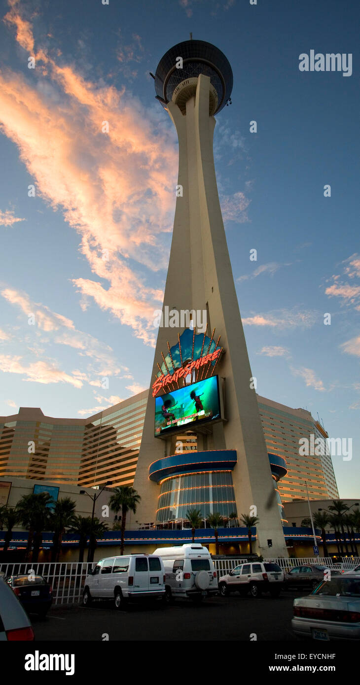 Stratosphere las vegas construction hi-res stock photography and images ...